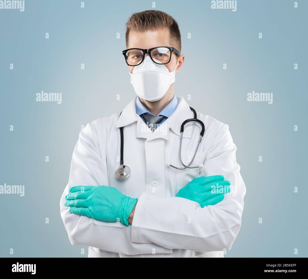Doctor wearing respiratory mask for protection against viruses and ...