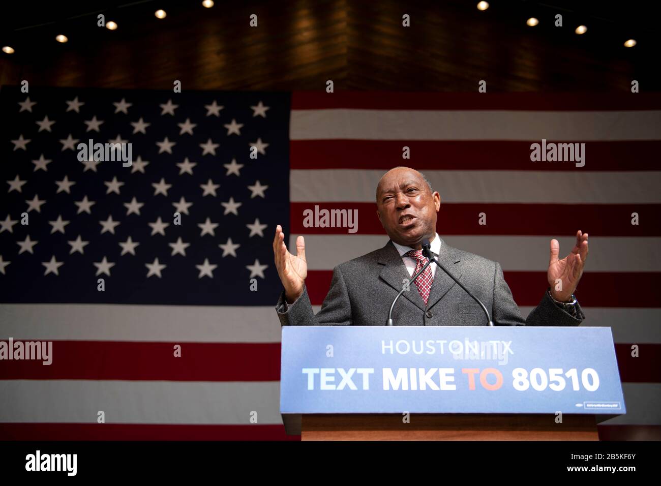 Houston mayor sylvester turner hi-res stock photography and images - Alamy