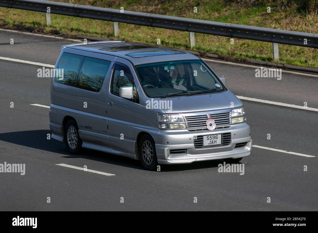 1999 Nissan People carrier; UK vehicular traffic, transport, modern ...