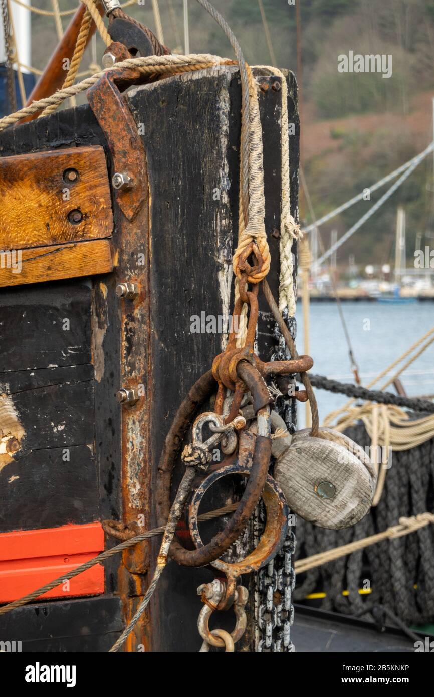 Tackle on the bow of a wooden sailing boat Stock Photo - Alamy