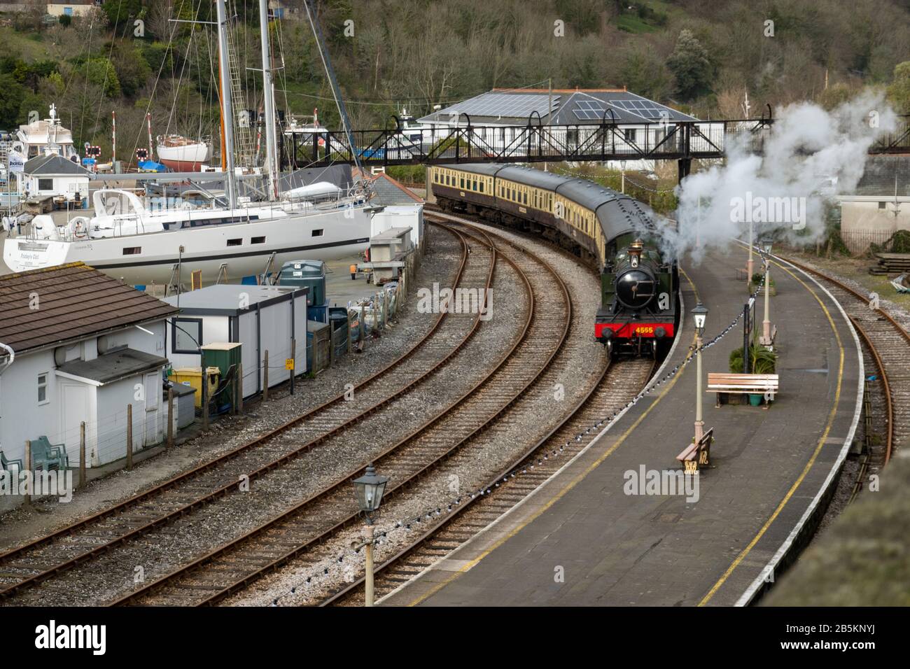 Steam train arriving at Kingswear station, on the Dartmouth Steam ...
