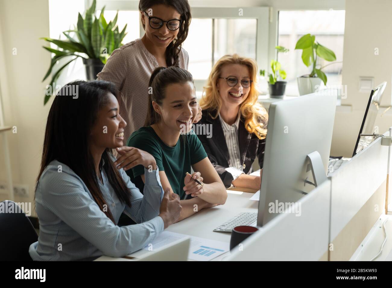 Teamwork brainstorm diverse multiracial colleagues hi-res stock photography and images - Alamy