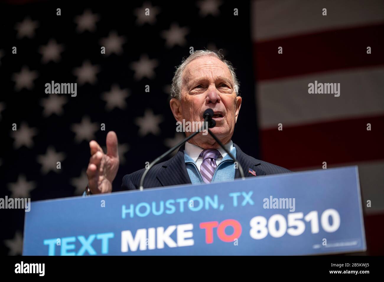 Michael Bloomberg hosts a rally at The Rustic for Super Tuesday on ...