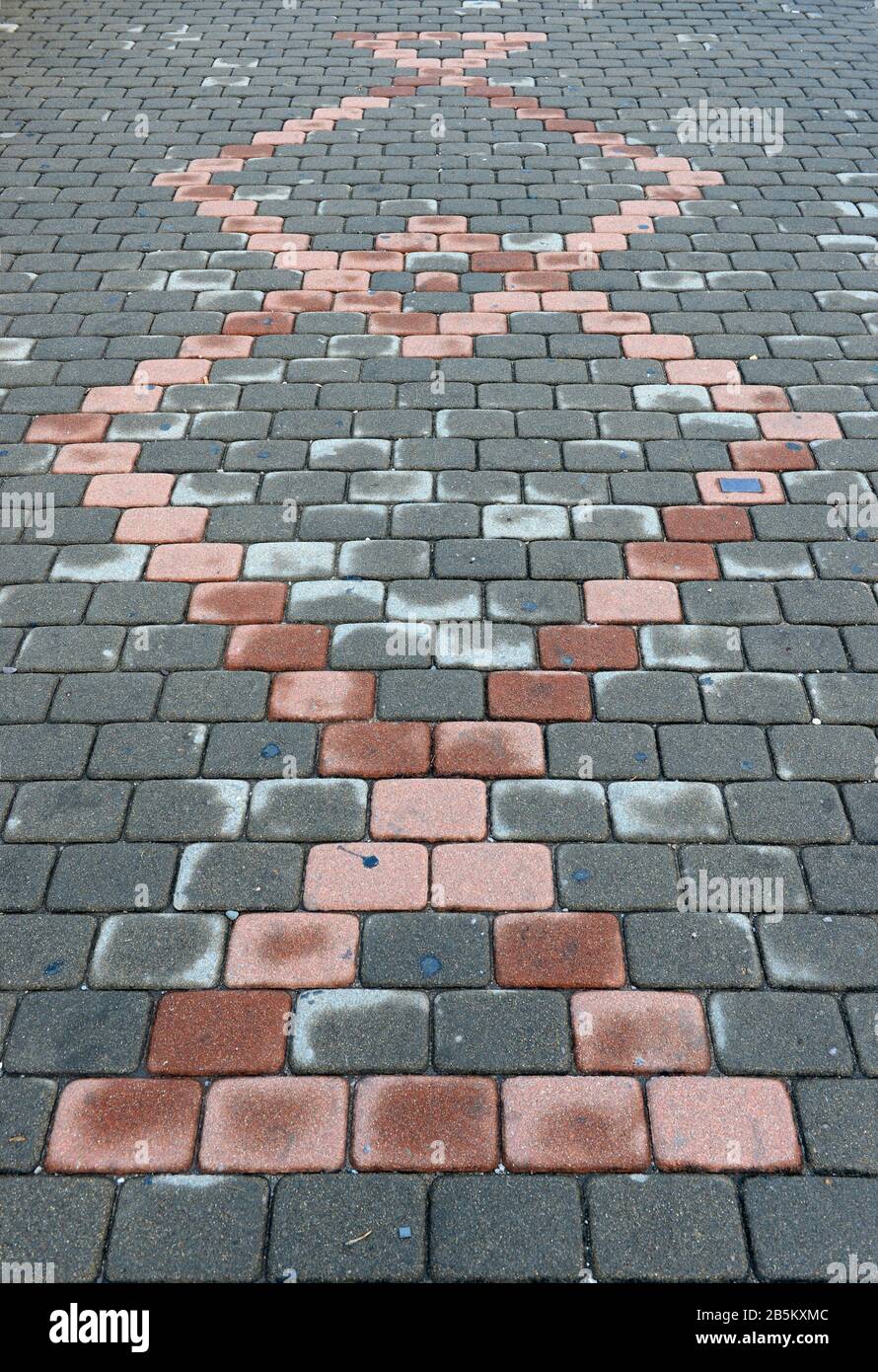 Diagonal paving hi-res stock photography and images - Alamy
