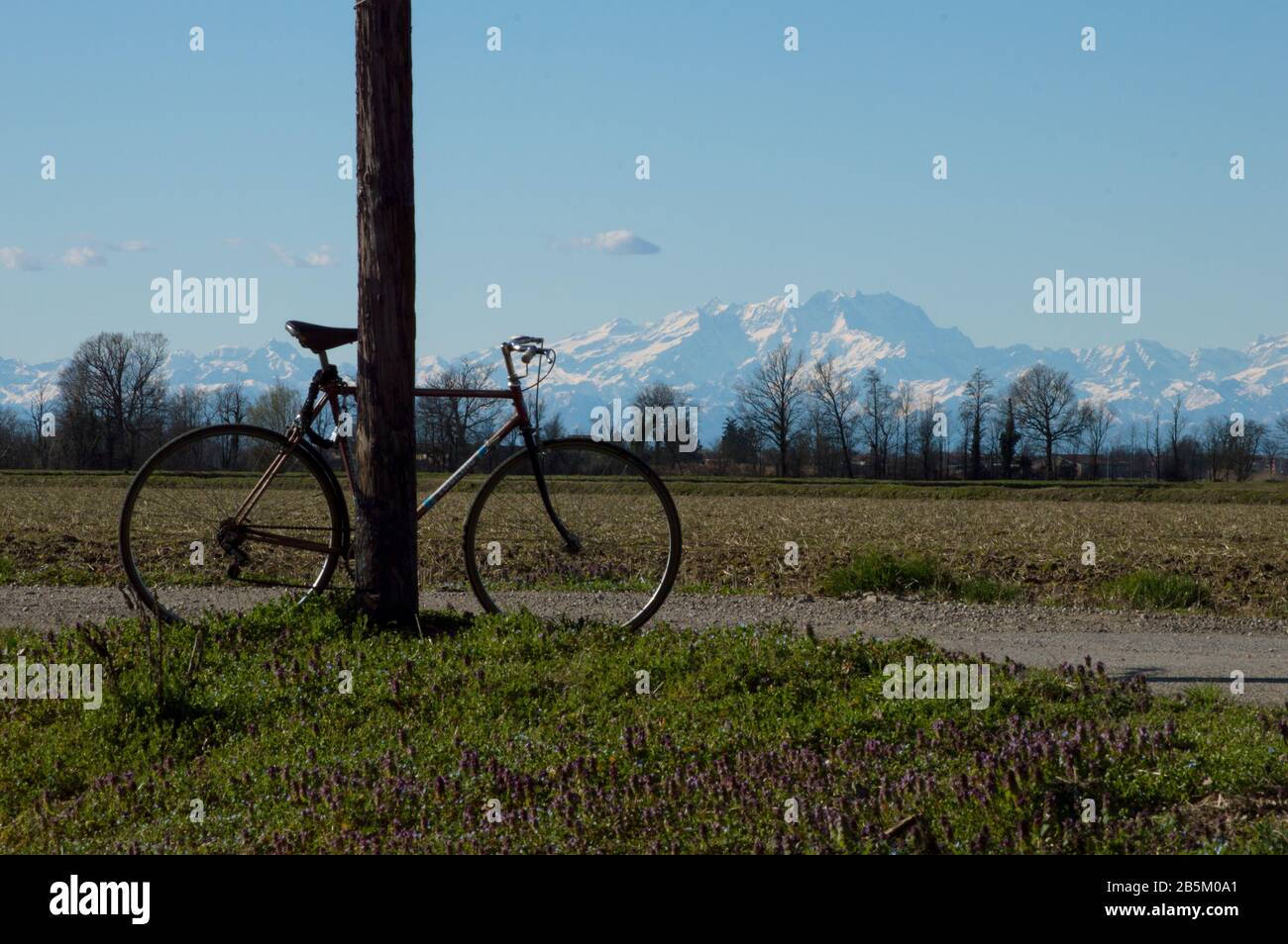 Milan alps hi-res stock photography and images - Alamy