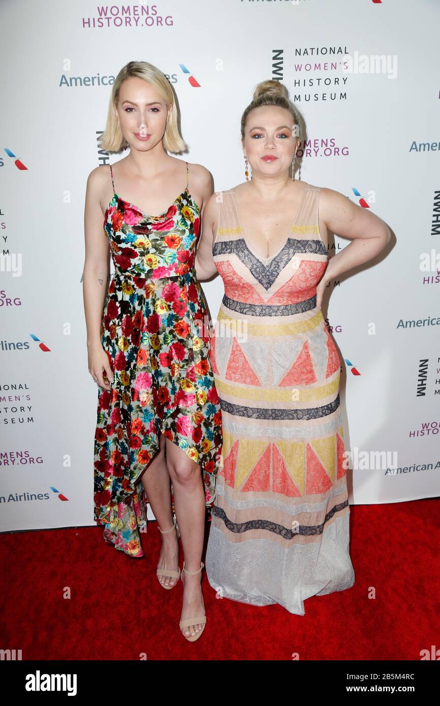 Los Angeles, USA. 08th Mar, 2020. Molly McCook, Amanda Fuller walking ...