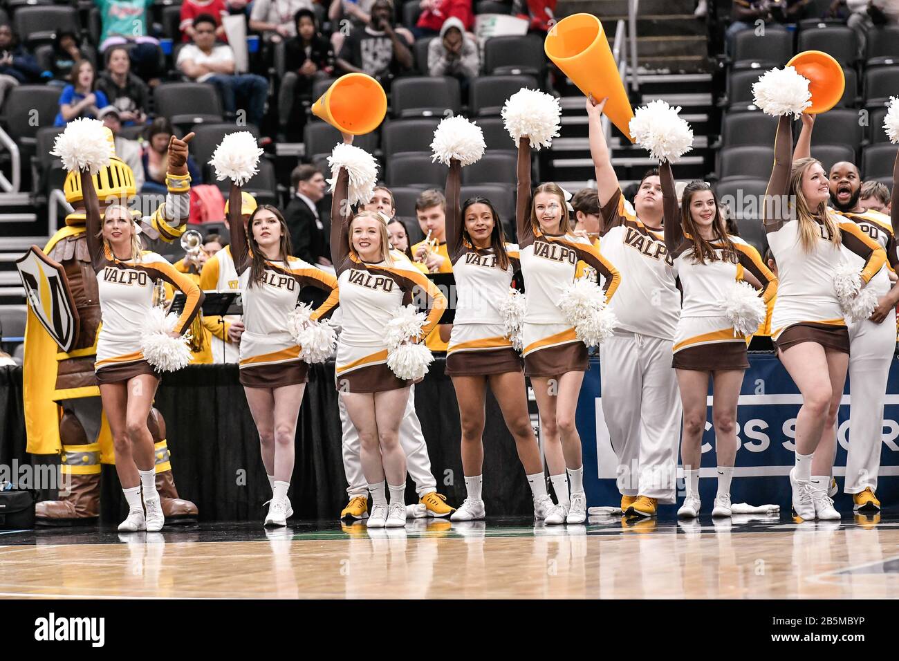 Mar 08, 2020: The Valparaiso cheerleaders perform in the championship ...