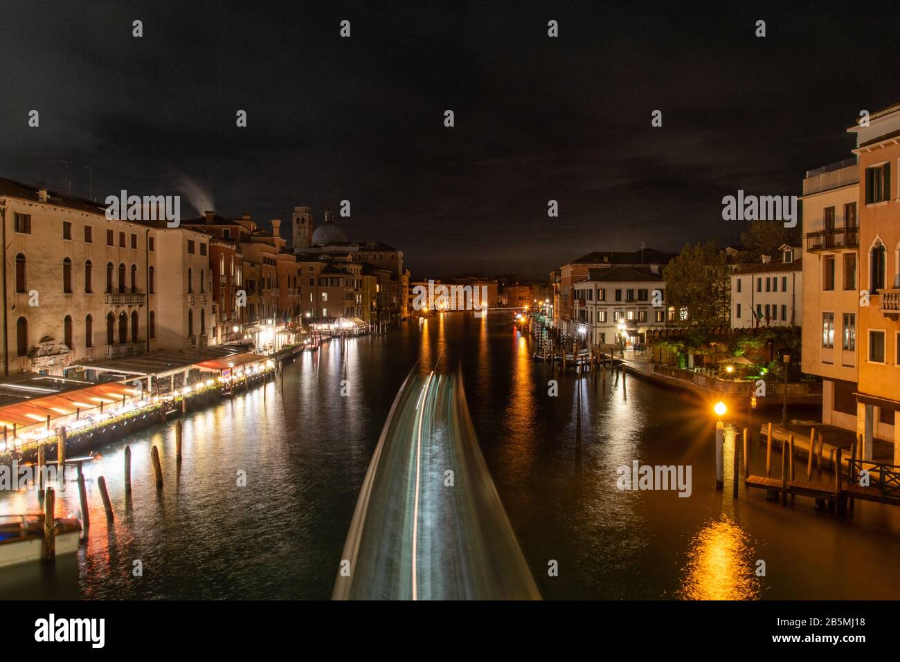 Venice night dark grand canal hi-res stock photography and images - Alamy