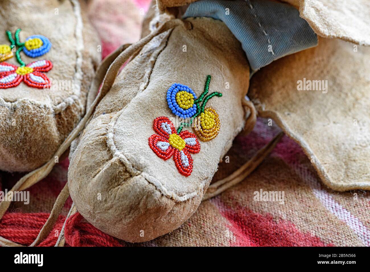 Traditional dress beadwork hi-res stock photography and images - Alamy