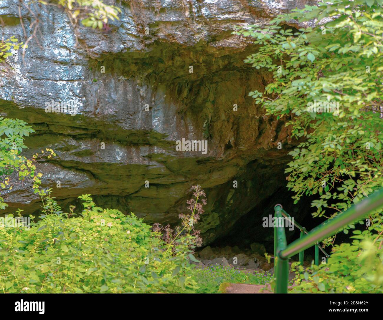 Entrance to the Samograd cave in the Pećinski park Grabovača cave ...