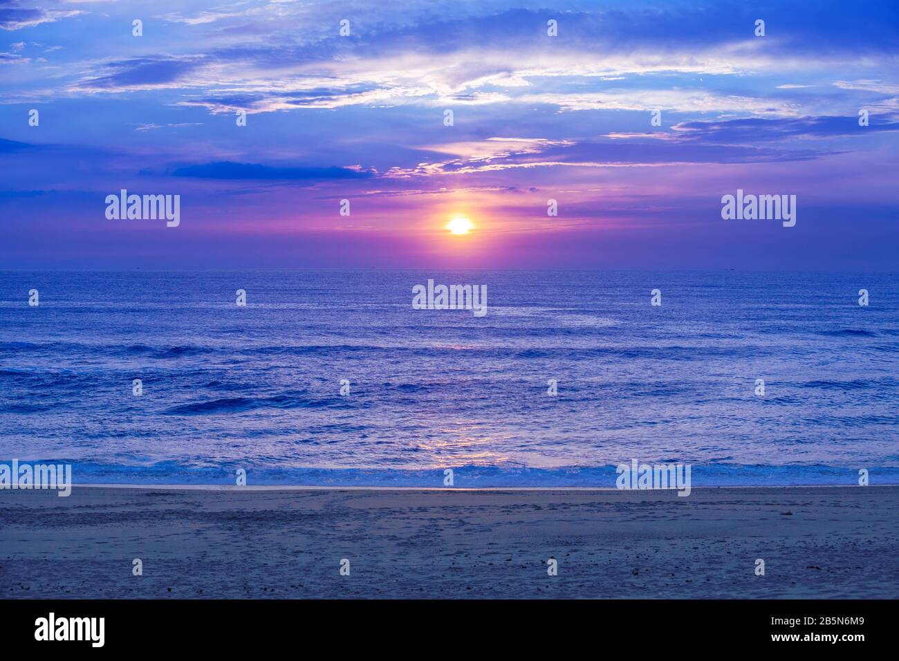 Early morning. Sunrise over the sea Stock Photo - Alamy
