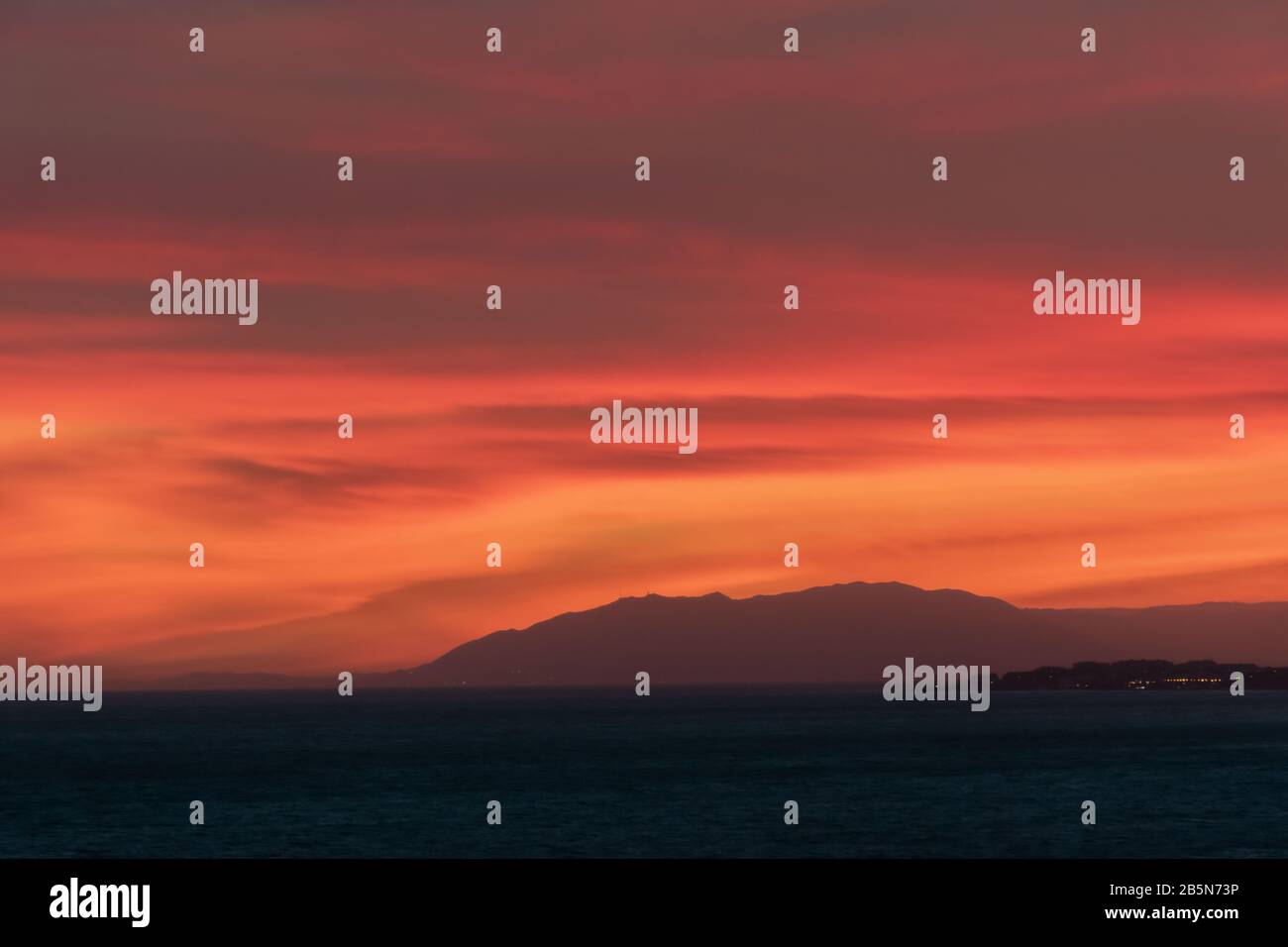 Winter sunlight blue sky red orange hi-res stock photography and images ...