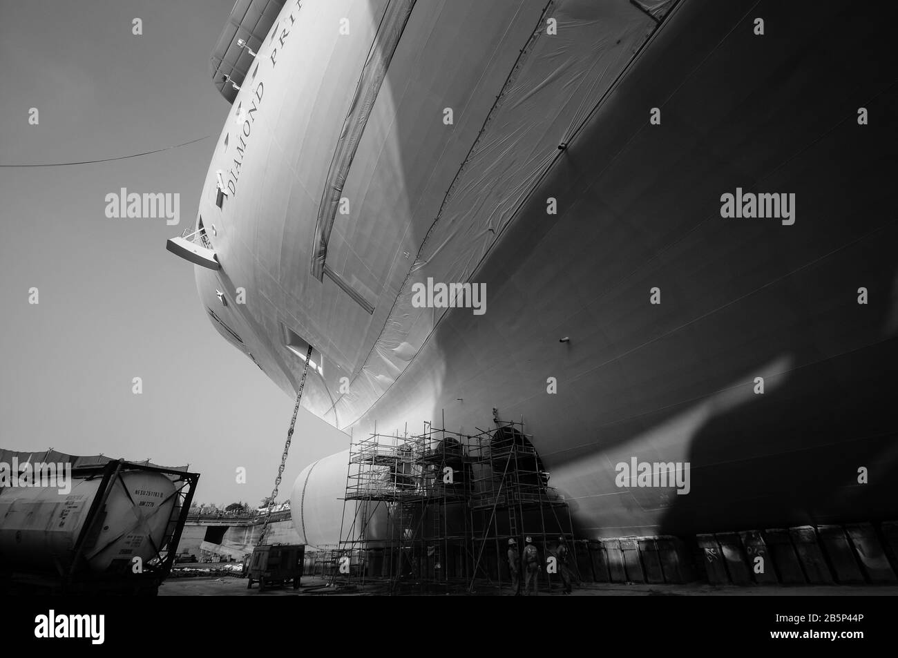 The Diamond Princess in dry dock, Sembawang Shipyard Stock Photo - Alamy