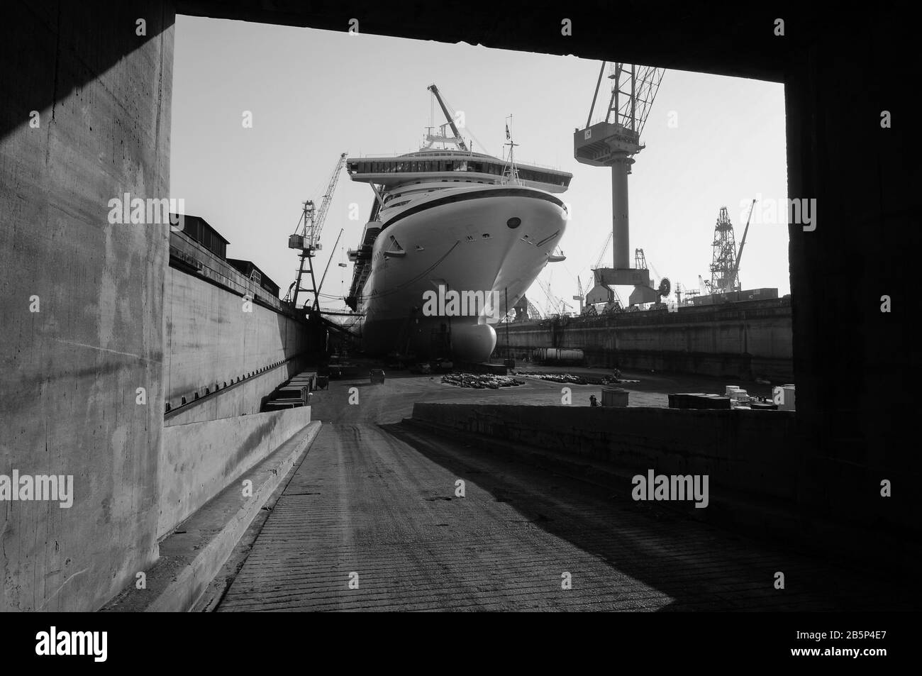 The Diamond Princess in dry dock, Sembawang Shipyard Stock Photo - Alamy