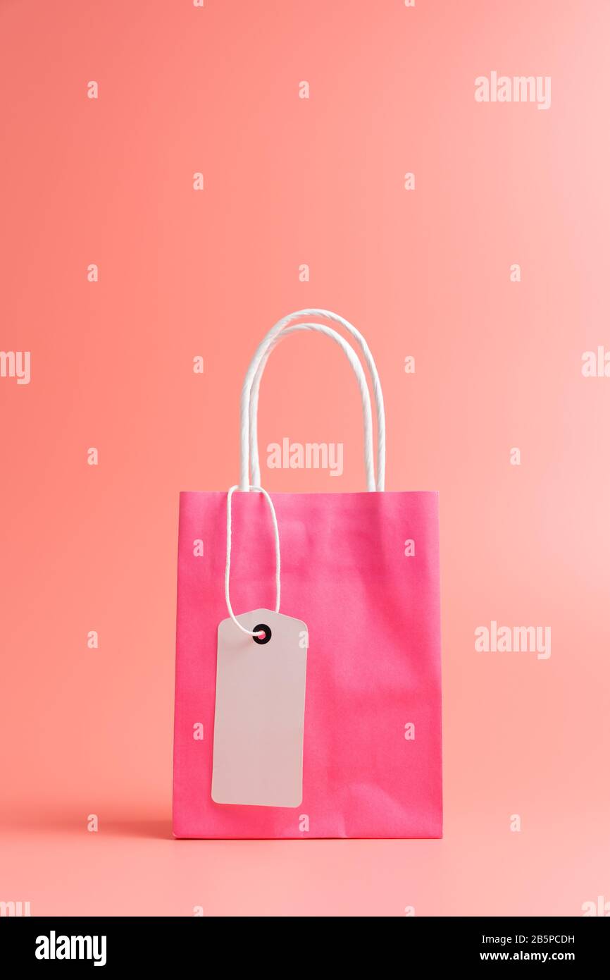 Pink shopping hi-res stock photography and images - Alamy