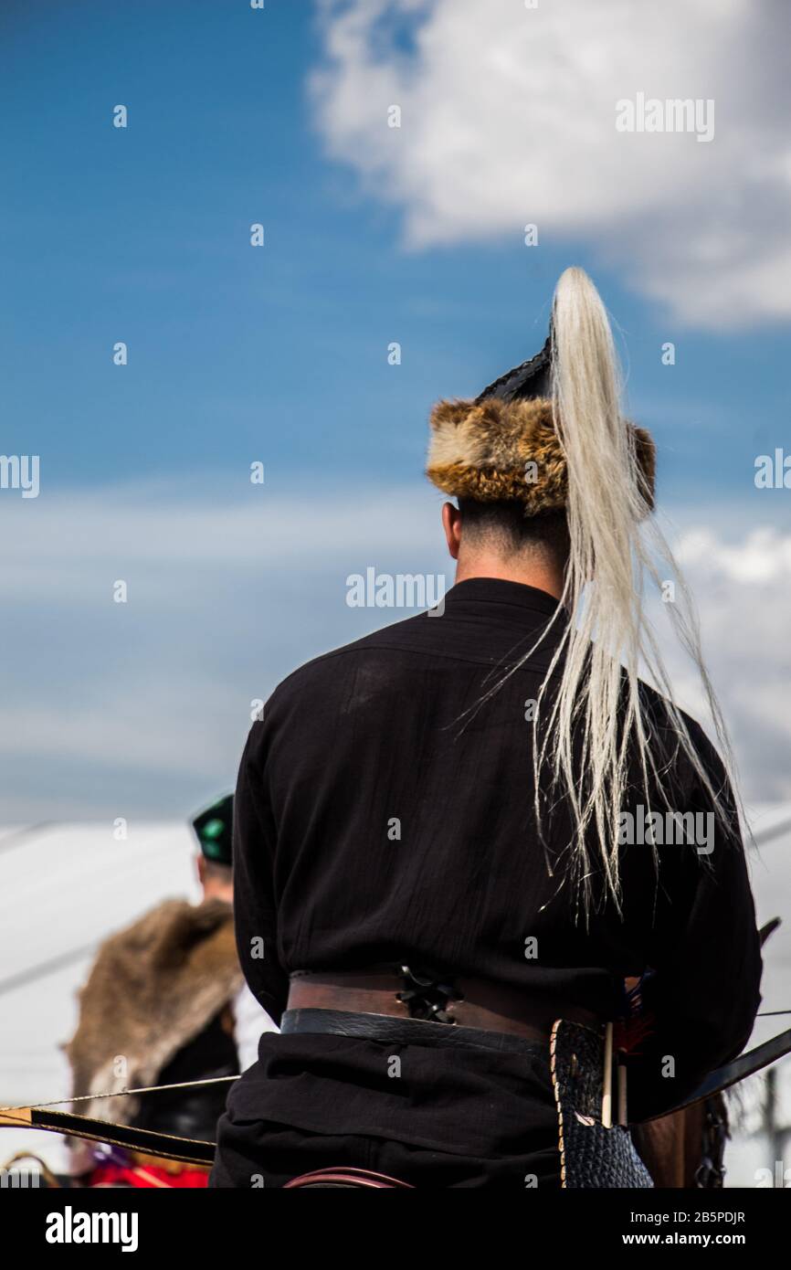 Man wearing traditional turkish hat in the view Stock Photo - Alamy