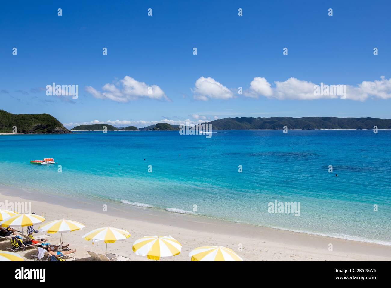 Zamami Beach in Okinawa, Japan, the most beautiful sea in the world ...