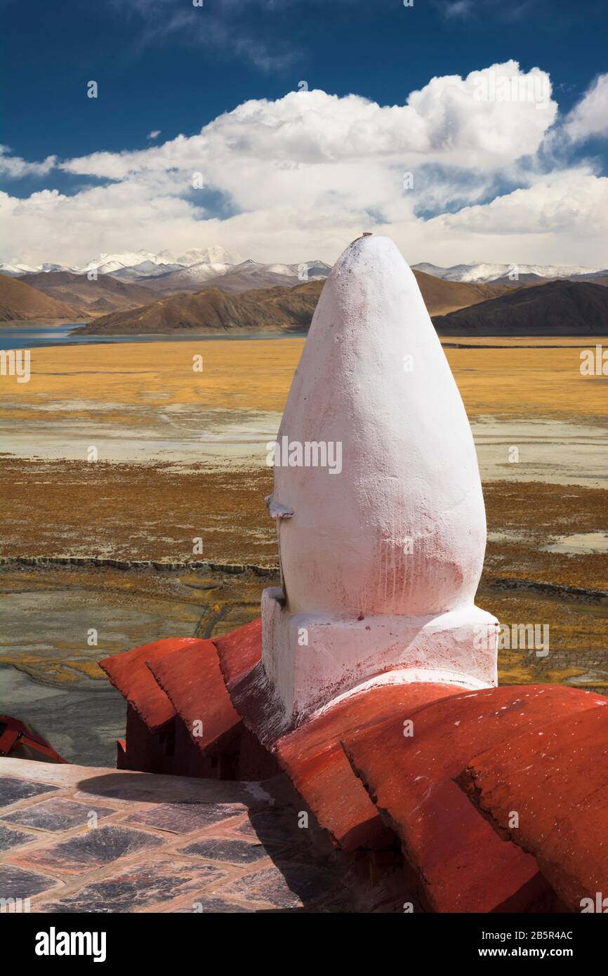 Tibetan plateau and traditional architecture hi-res stock photography ...