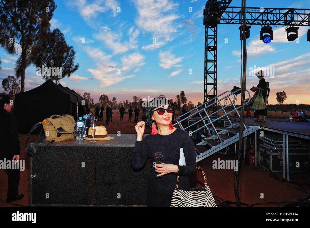 Australian woman in outback hi-res stock photography and images - Alamy