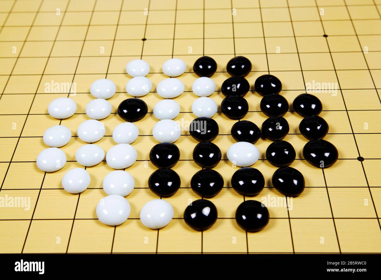the game of go Stock Photo - Alamy