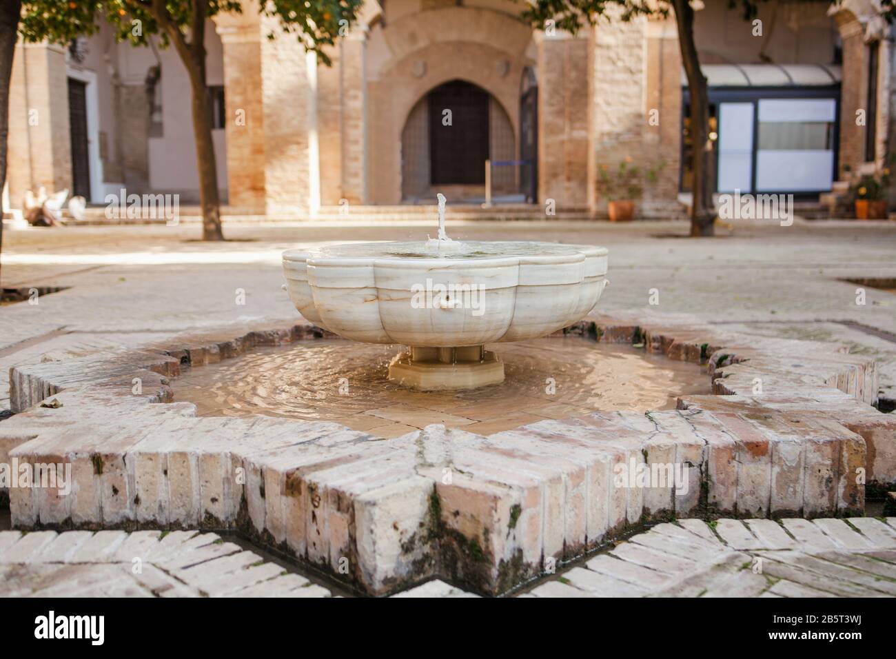 Arabic mosaic fountain hi-res stock photography and images - Alamy