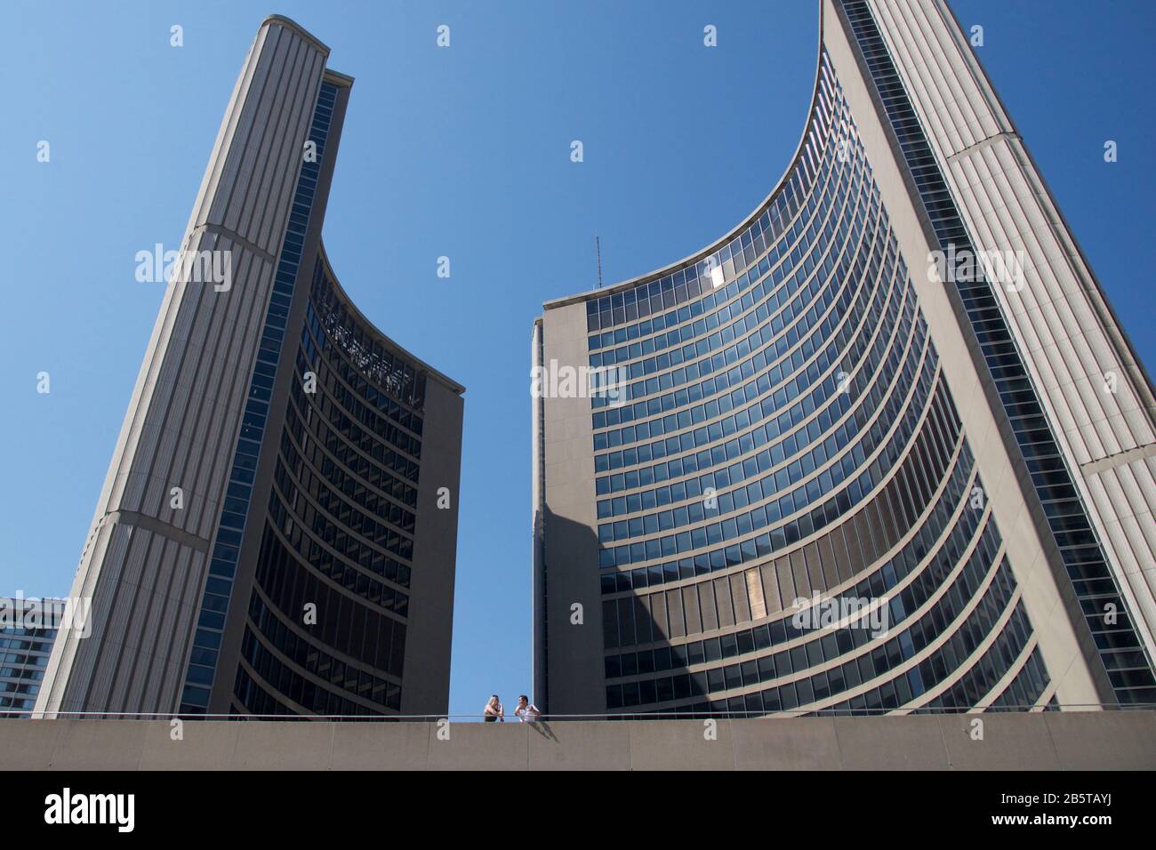 Nathan Phillips Square and city hall Stock Photo - Alamy