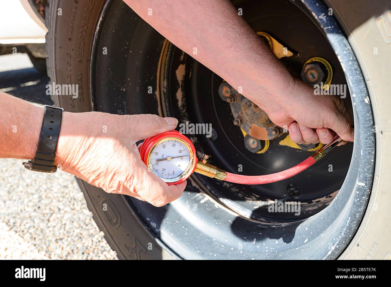 Deflating tyre hi-res stock photography and images - Alamy