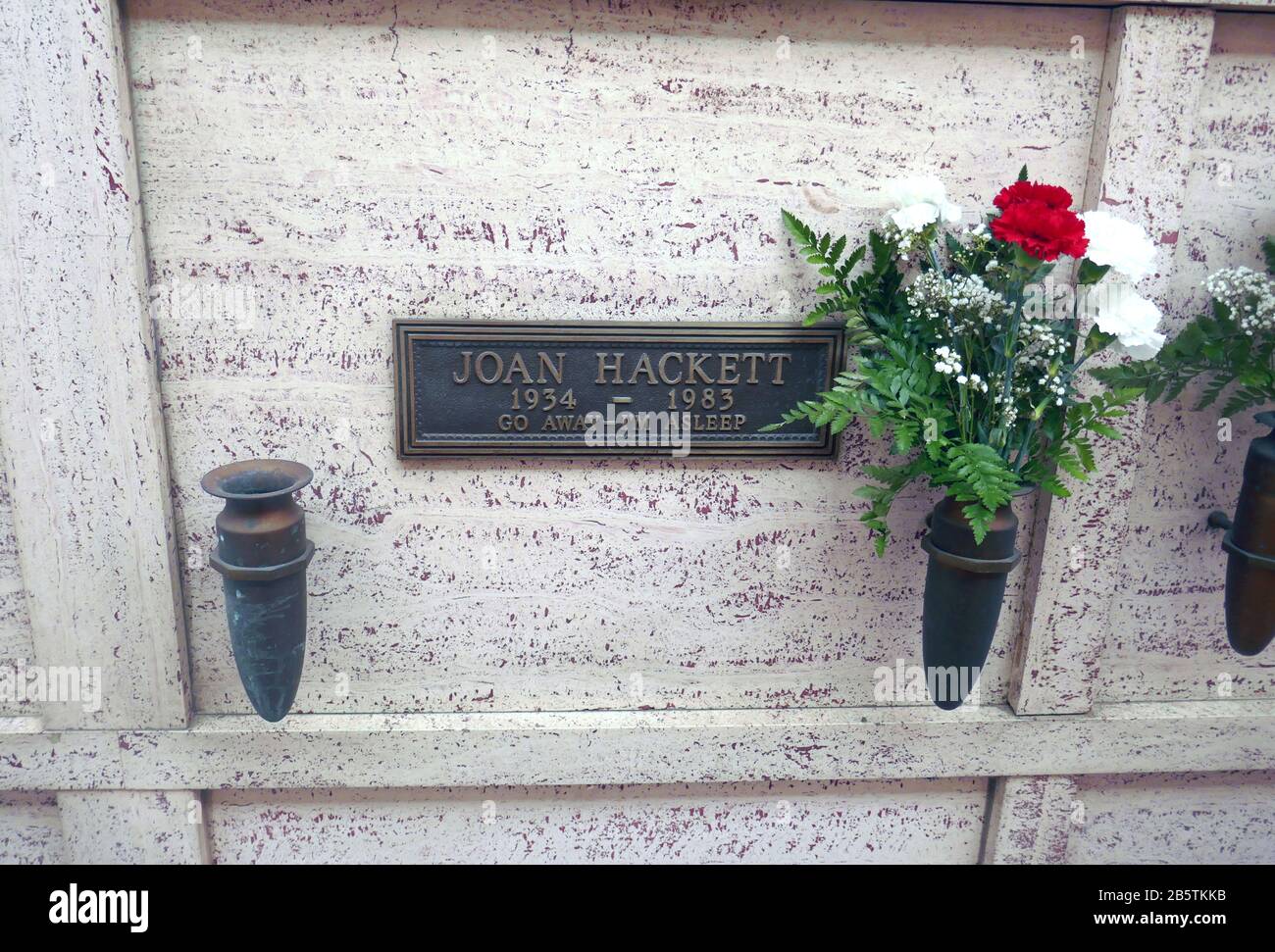 Joan hackett hi-res stock photography and images - Alamy