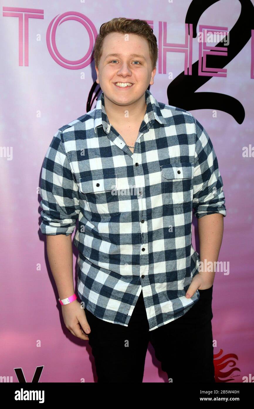 Los Angeles, CA. 8th Mar, 2020. Cameron McLeod at arrivals for TO THE ...