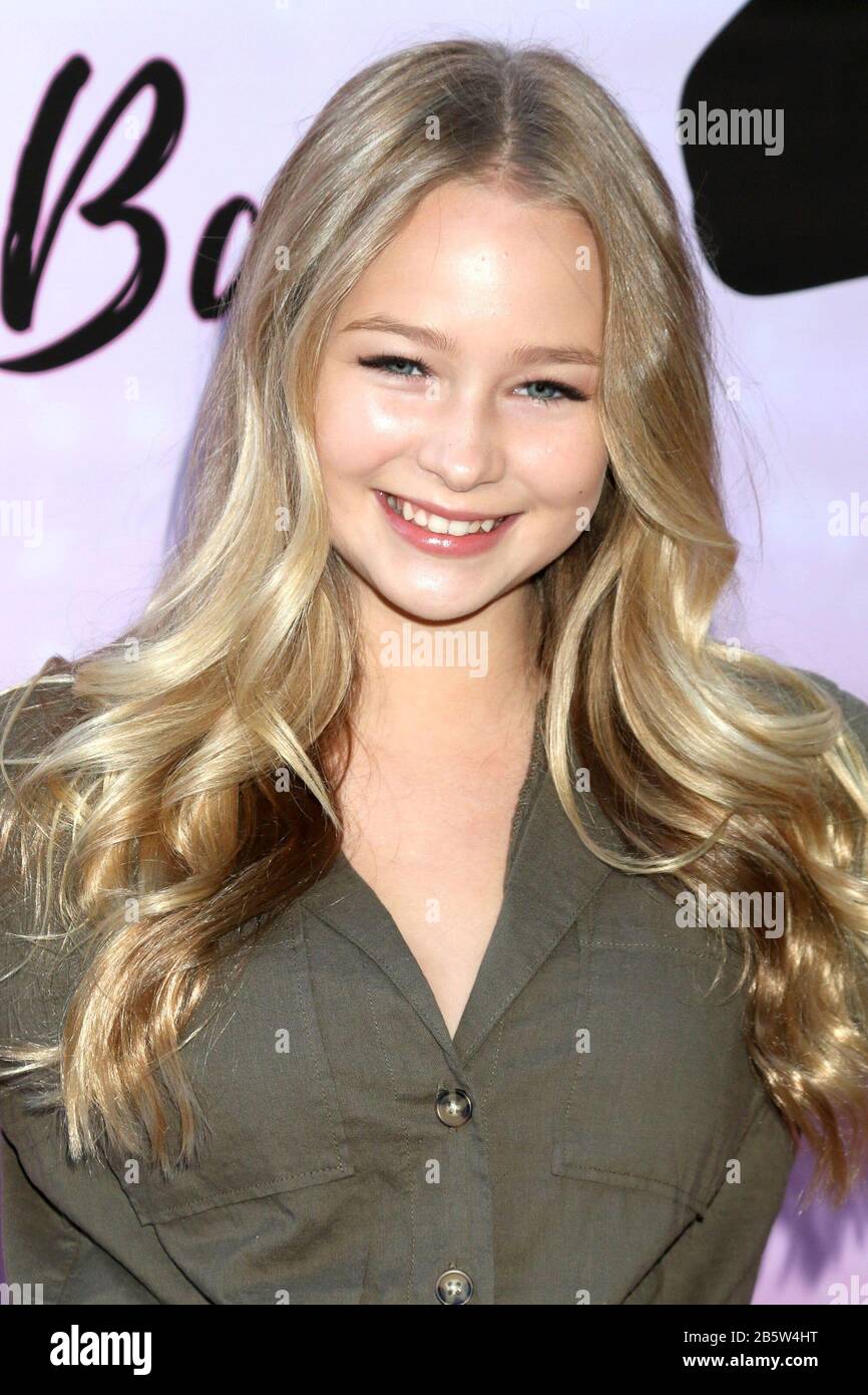 Los Angeles, CA. 8th Mar, 2020. Ivy Anderson at arrivals for TO THE ...