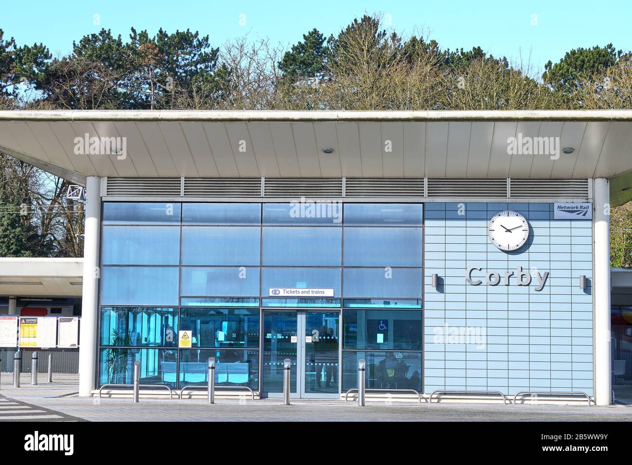Ticket office at Corby railway station, Northamptonshire, England Stock ...