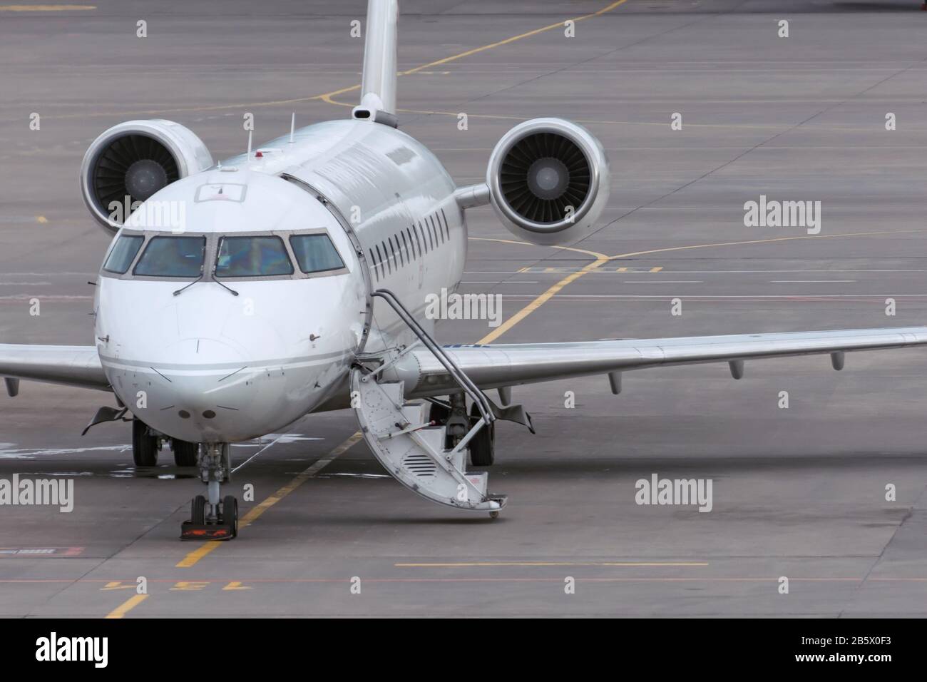 Airplane cockpit door hi-res stock photography and images - Alamy