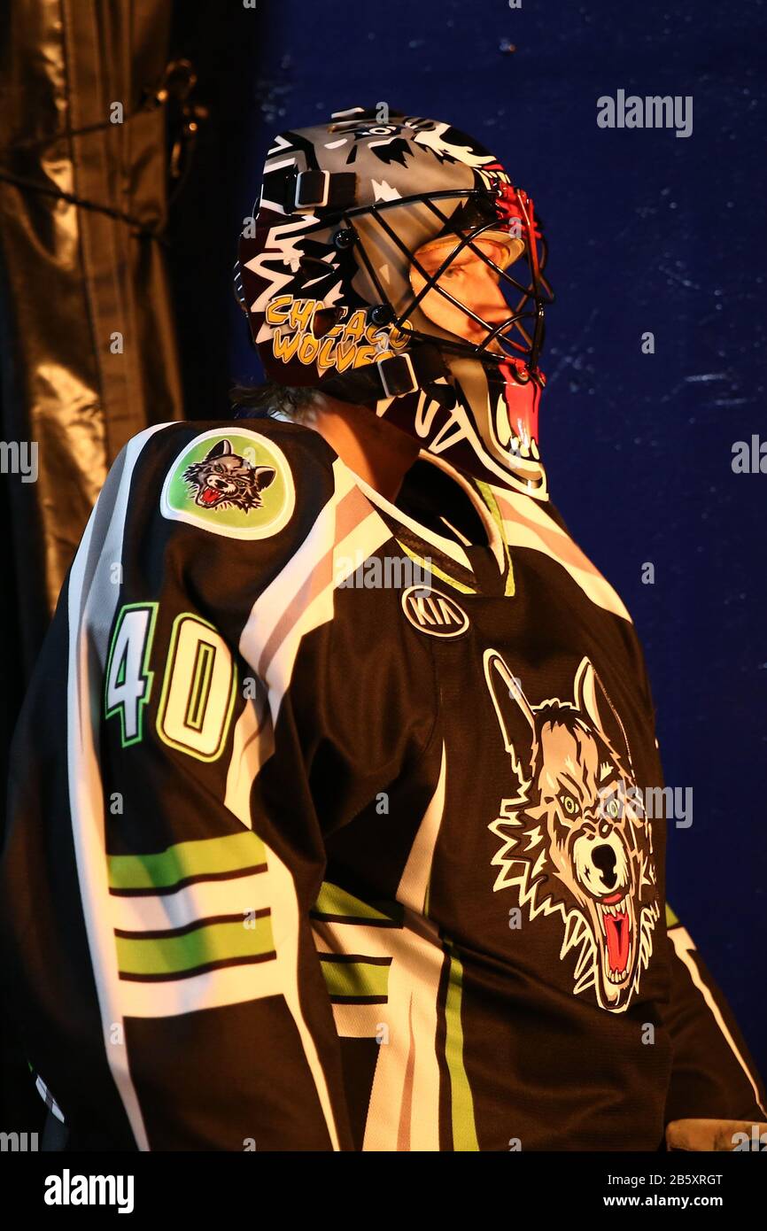Chicago wolves hi-res stock photography and images - Alamy