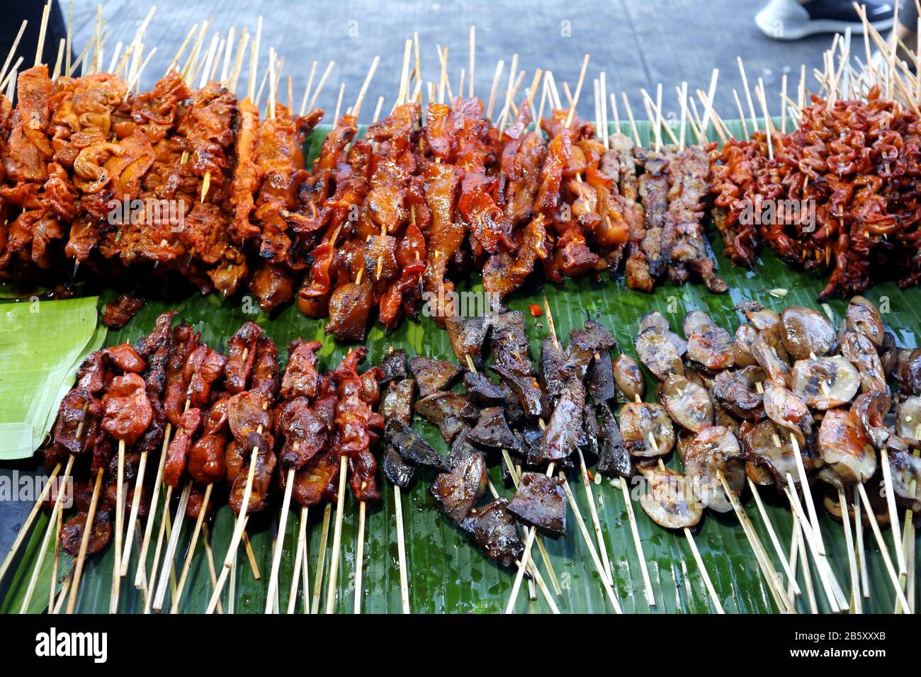 Filipino food kiosk hi-res stock photography and images - Alamy