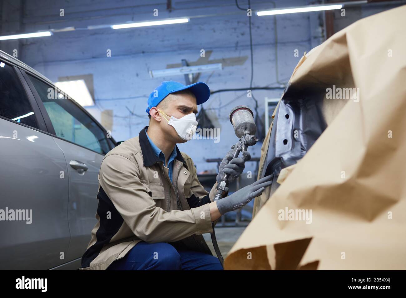 Car painter hi-res stock photography and images - Alamy