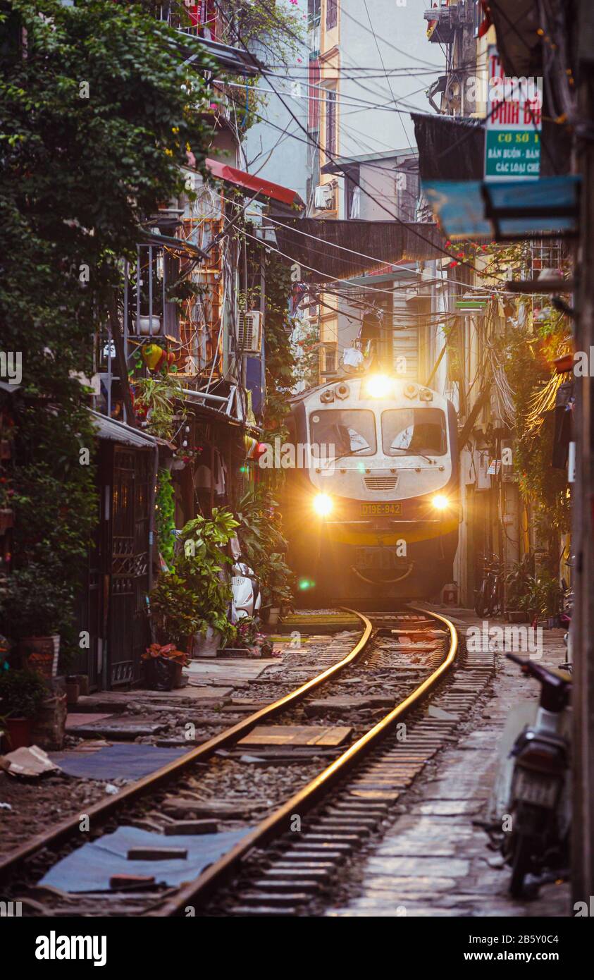 Train Street, Hanoi, Vietnam Stock Photo - Alamy