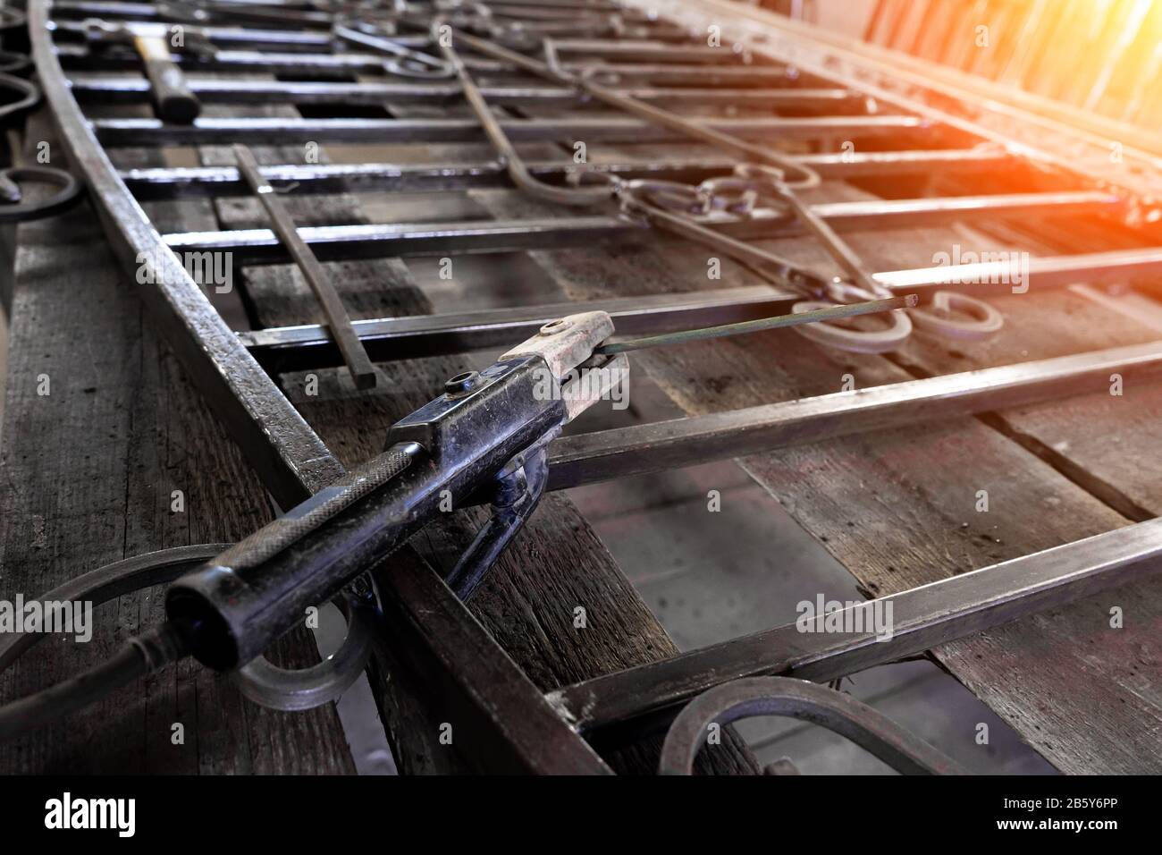 Electrode line hi-res stock photography and images - Alamy