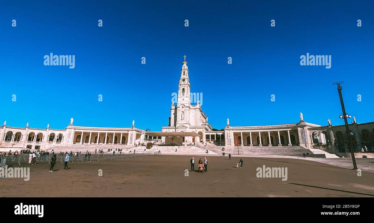 Sanctuary fatima portugal statue hi-res stock photography and images ...