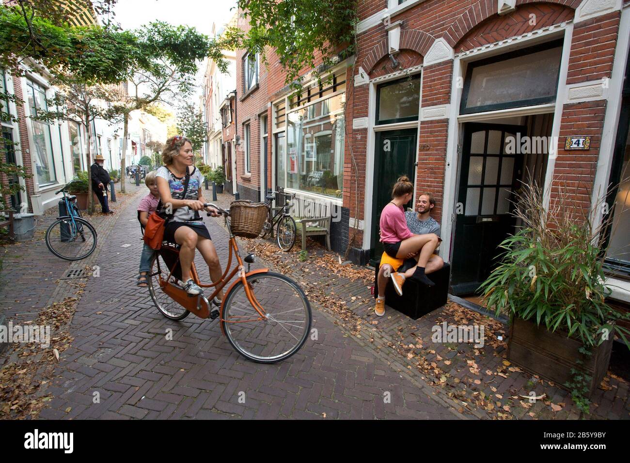 Haarlem street hi-res stock photography and images - Alamy