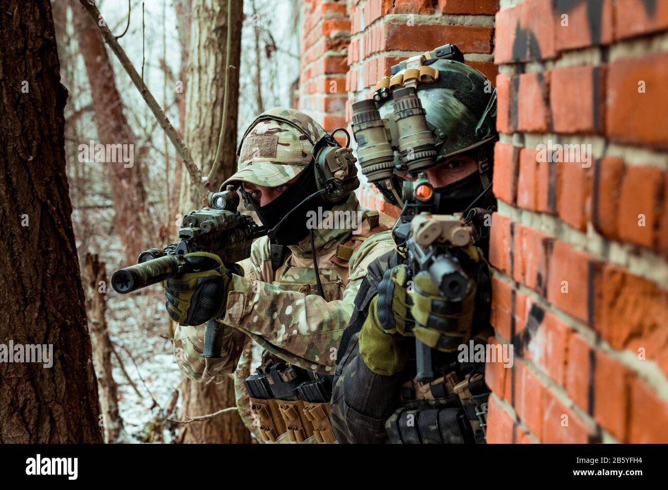 Two armed soldiers on hi-res stock photography and images - Alamy