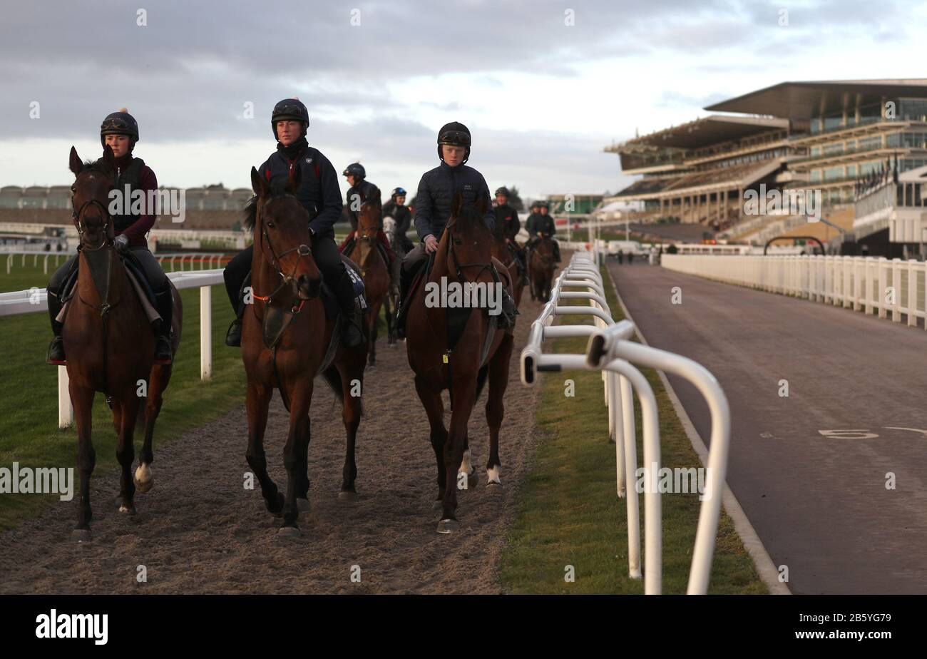 George elliott racing head hi-res stock photography and images - Alamy