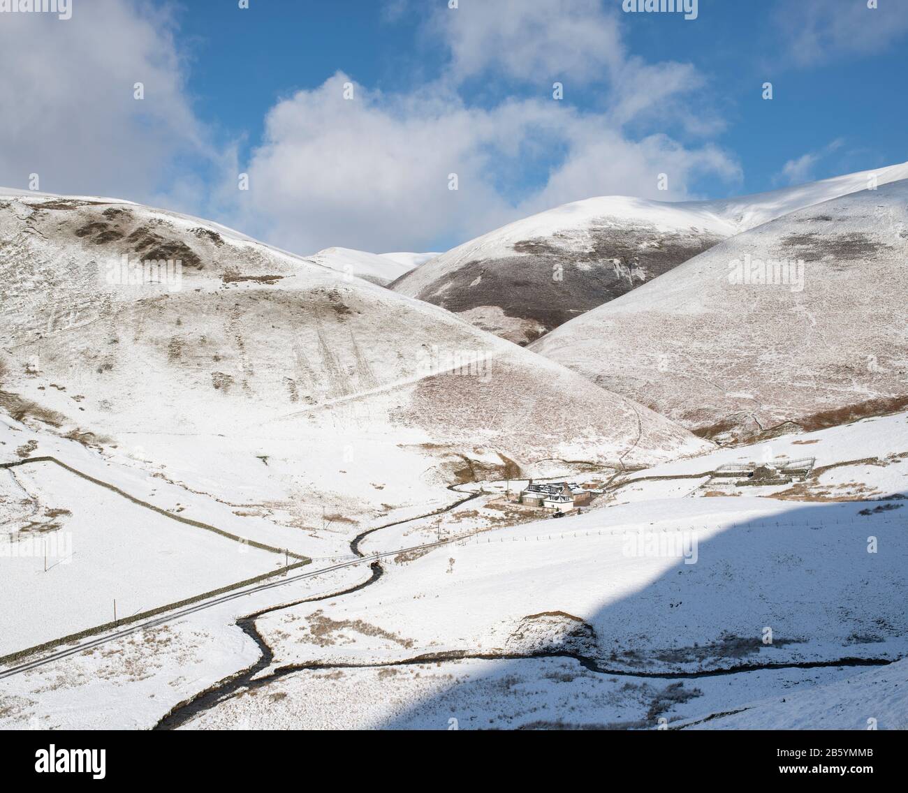 Dalveen Pass in the snow. Lowther Hills, Dumfries and Galloway ...