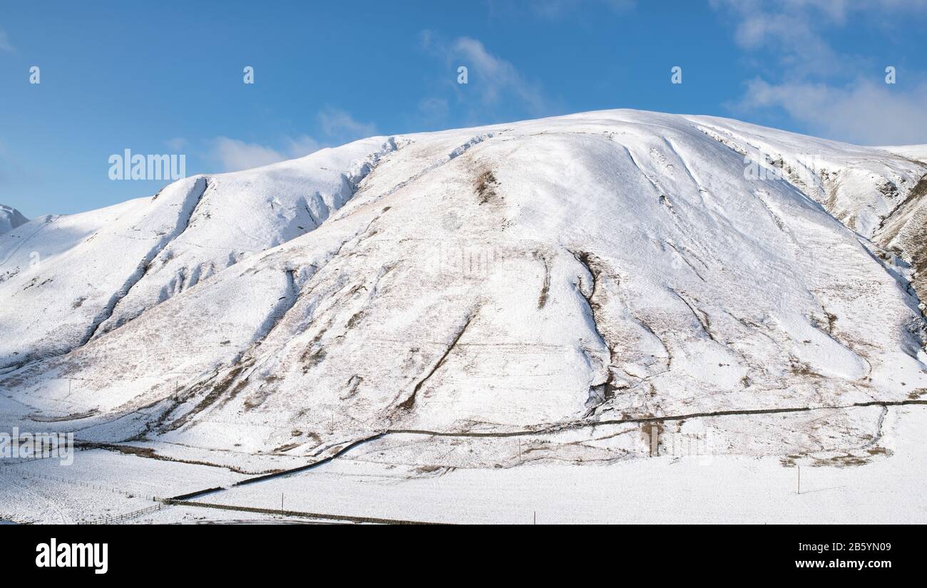 Dalveen pass hi-res stock photography and images - Alamy