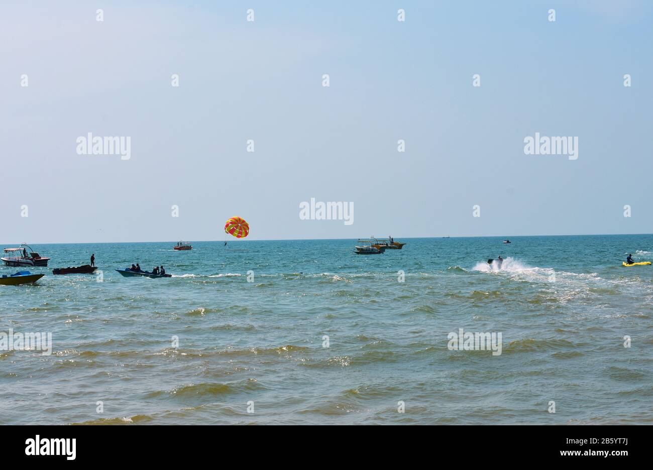 Different water activities in the middle of the ocean in Goa beaches ...