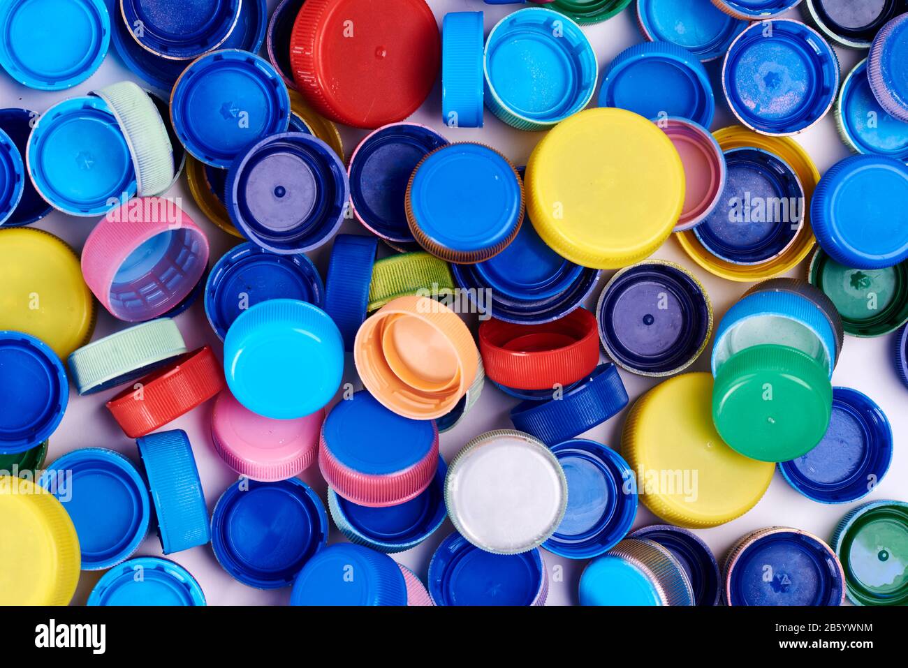 Plastic bottle top tops hi-res stock photography and images - Alamy