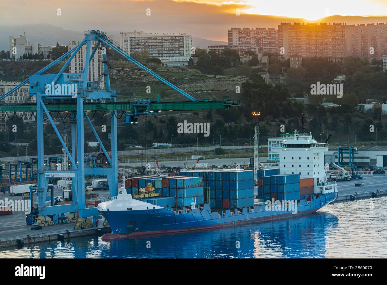 Fos marseille hi-res stock photography and images - Alamy