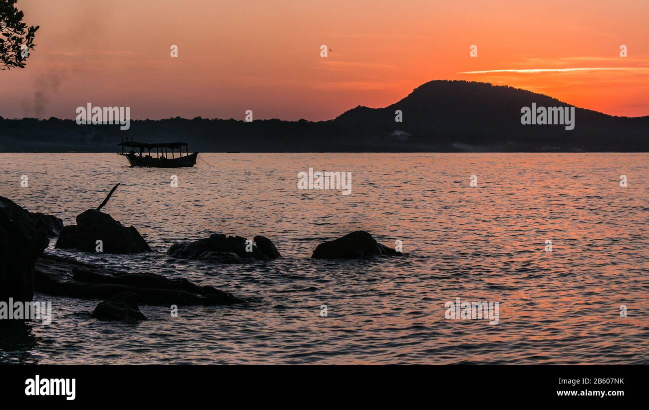 The sunset on Koh Rong Samloem, Cambodia Stock Photo - Alamy