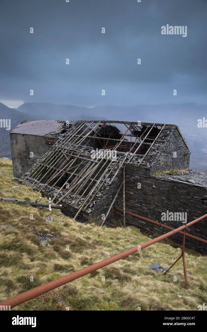 Quarrying slates hi-res stock photography and images - Alamy