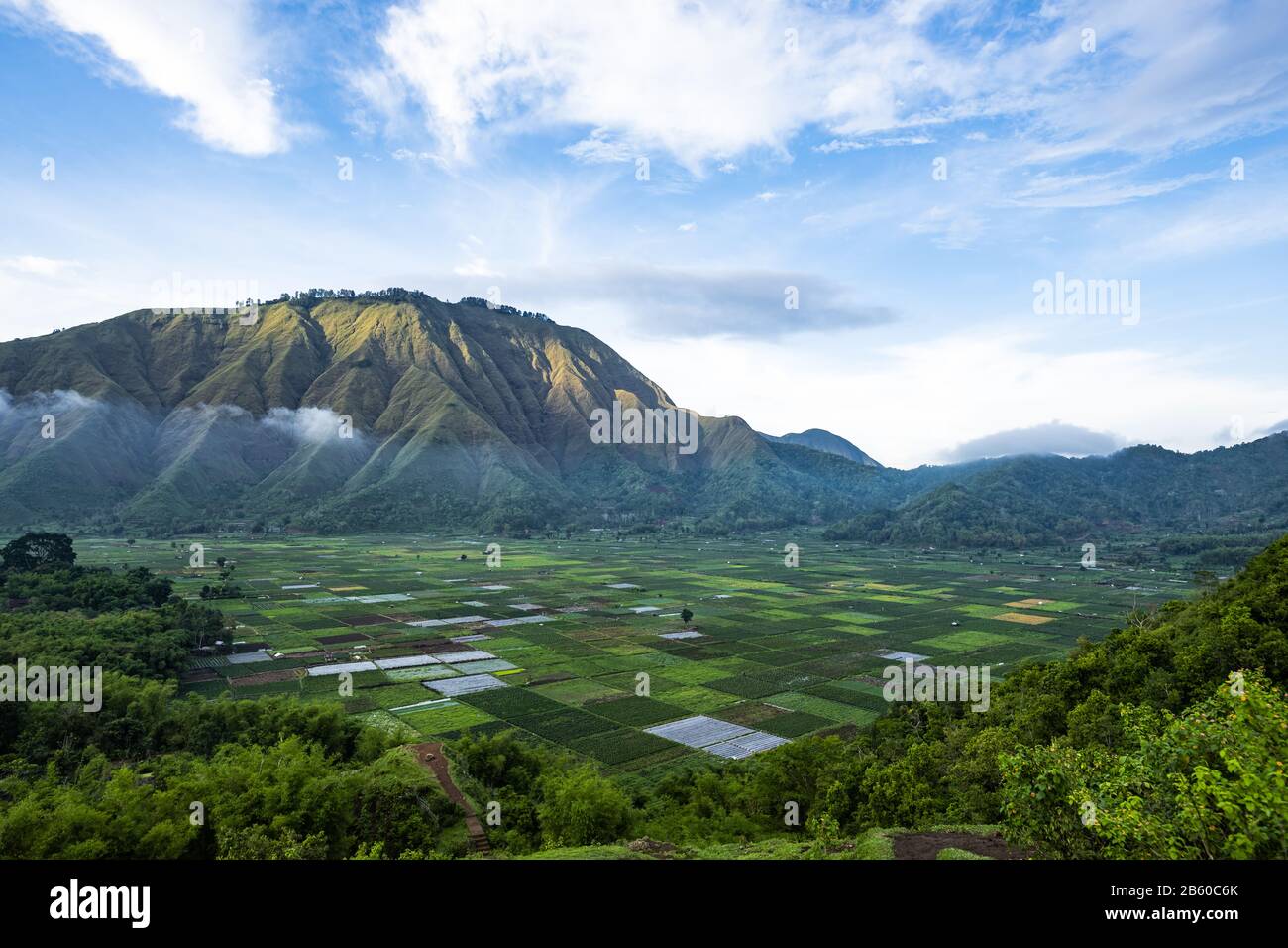 Sembalun village hi-res stock photography and images - Alamy
