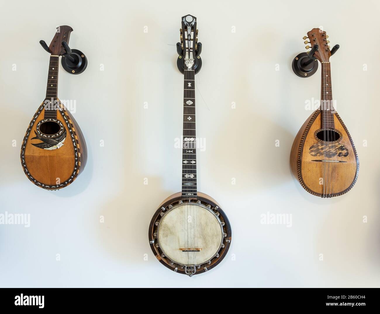 Traditonal inside hi-res stock photography and images - Alamy